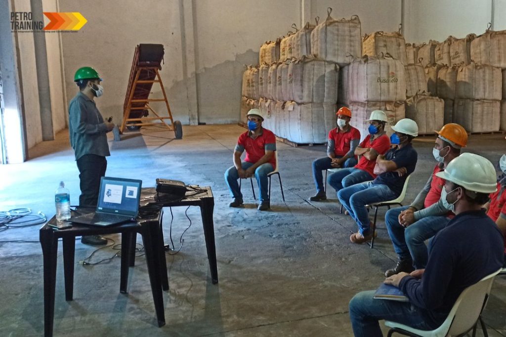 Menerapkan Prinsip-Prinsi‌p K3 dalam CSMS - Petro Training Asia